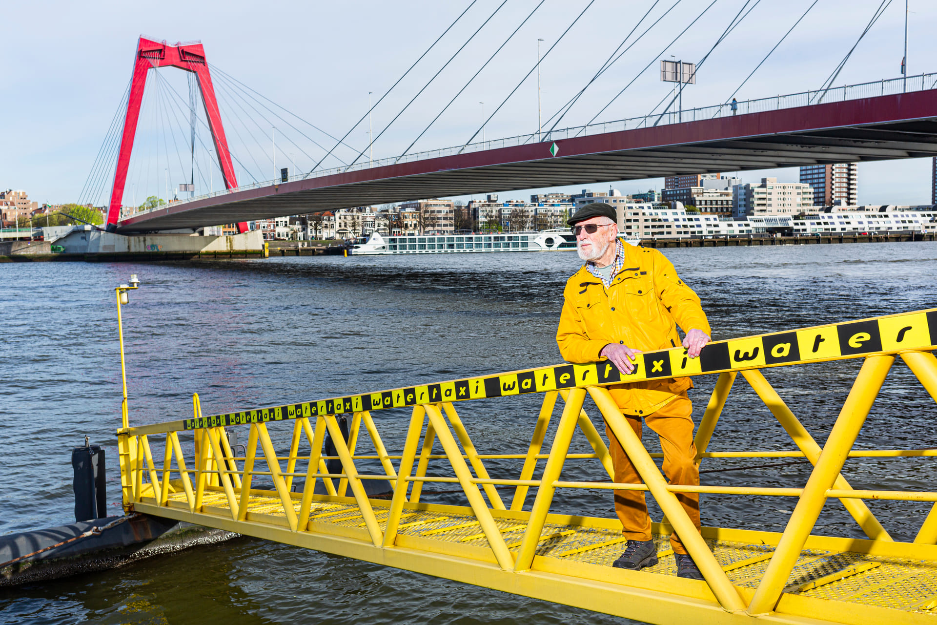 Paul Seesink overleefde een bombardement op Rotterdam - EO